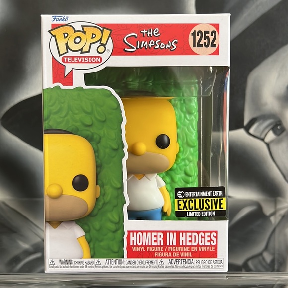 Funko | Accessories | Funko Pop The Simpsons Homer In Hedges | Poshmark